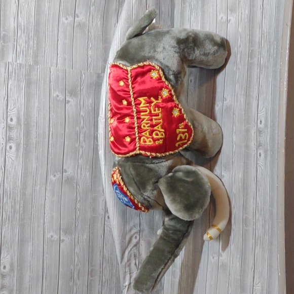 Ringling brothers | Toys | Ringling Brothers Barnum And Bailey Elephant ...